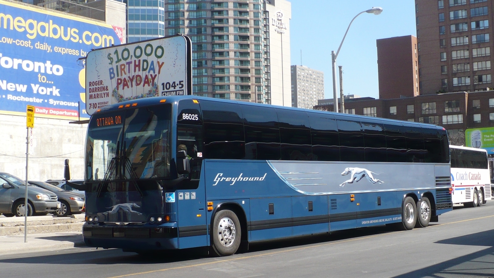 Greyhound set to restart US-Canada bus services