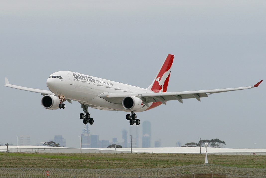 Qantas, Jetstar resume Brisbane flights